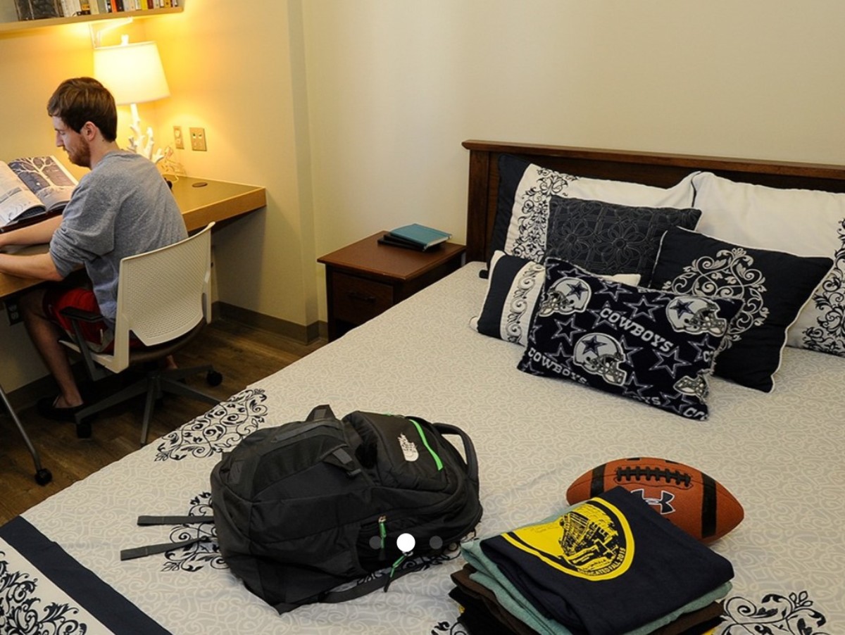 We Should Punish John Stumpf By Making Him Live In A Charlie Munger ...