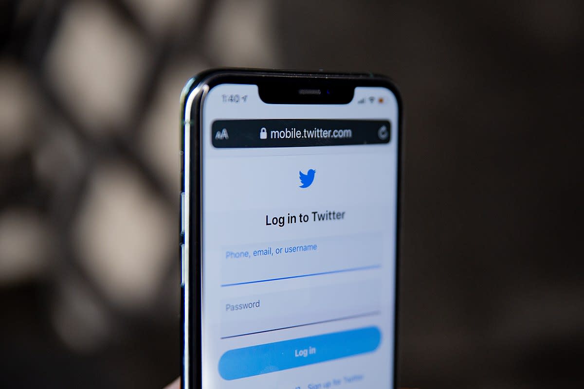 Ohio Man Accused Of Using Twitter For Nefarious Purposes - Dealbreaker